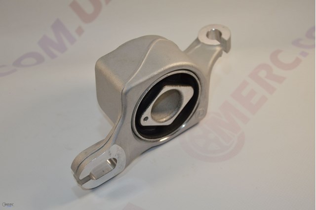 A1663300243 Mercedes сайлентблок переднего нижнего рычага