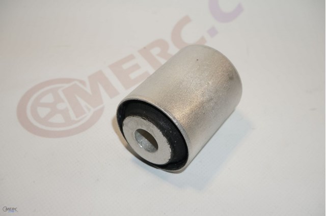 A1663330100 Mercedes сайлентблок нижнего переднего рычага