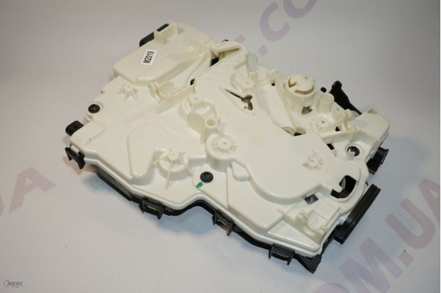 A4477301702 Mercedes замок дверей