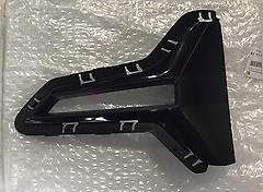 51117464203 BMW боковая решетка открытая л g20