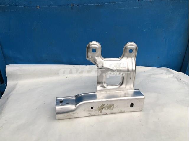 51118051189 BMW кронштейн бампера переднего левый