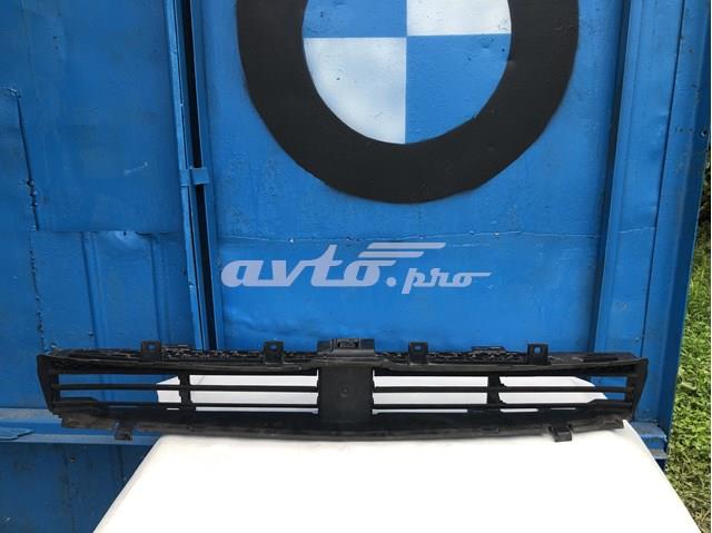 51137474372 BMW диффузор радиатора охлаждения нижний