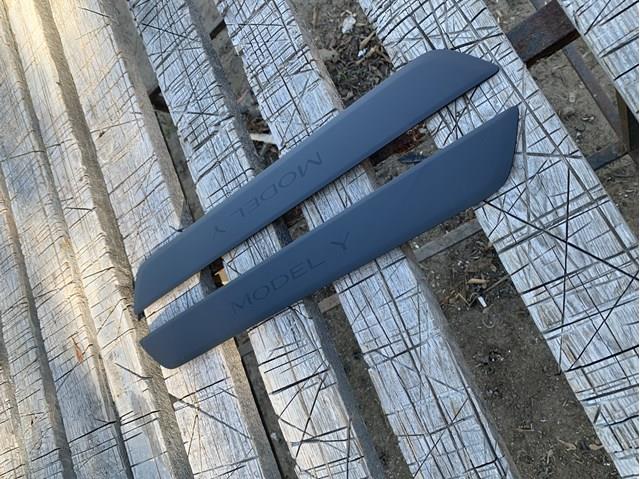 149430100A Tesla Motors накладка порога з написом model y (my)