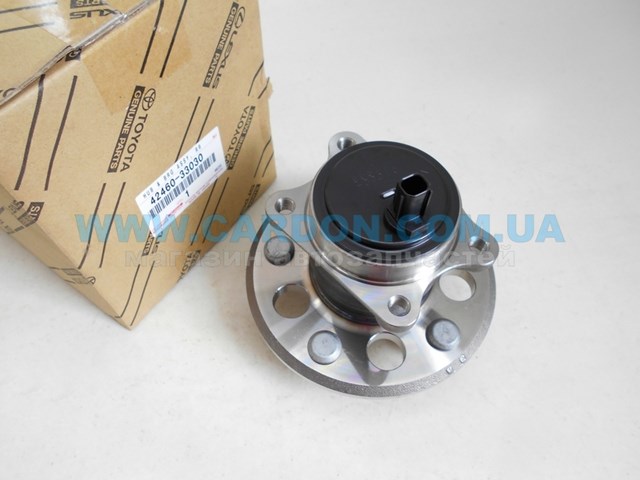 4246033030 Toyota ступица задняя левая