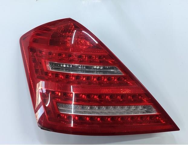 A2218201364 Mercedes фонарь задний левый