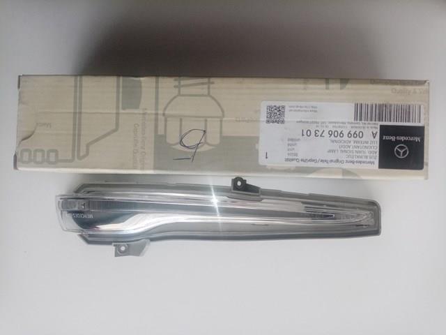 A0999067301 Mercedes указатель поворота зеркала левый