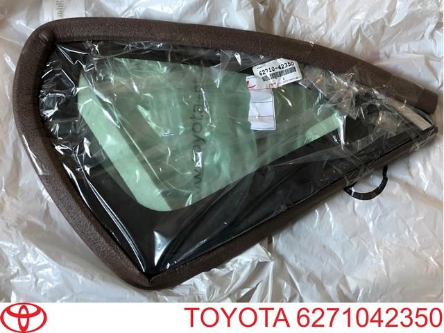 6271042350 Toyota стекло кузова (багажного отсека правое)