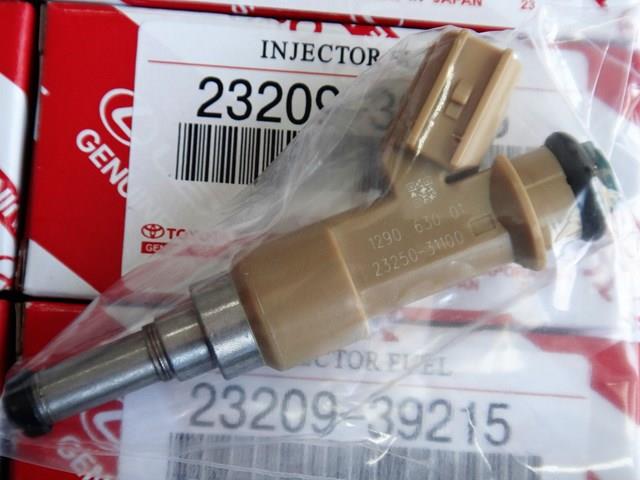 2320939215 Toyota форсунки