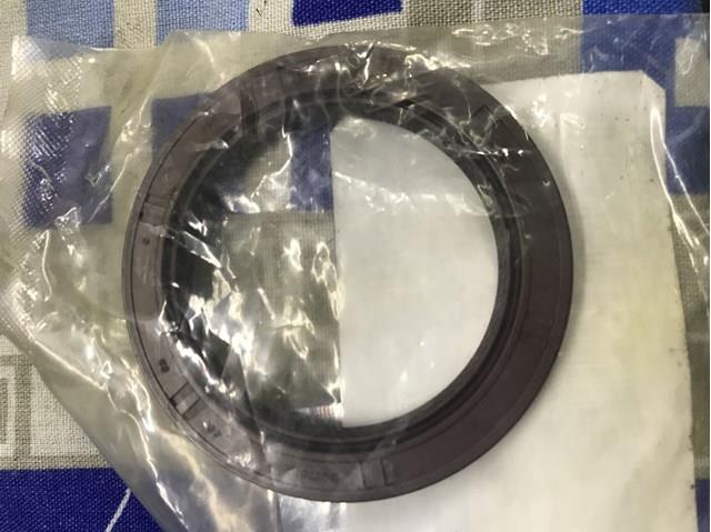 213523C700 Hyundai/Kia Сальник коленвала двигателя передний