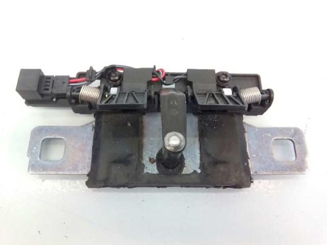 Gozno de garra (parte complementar) de fecho da porta traseira (de ...