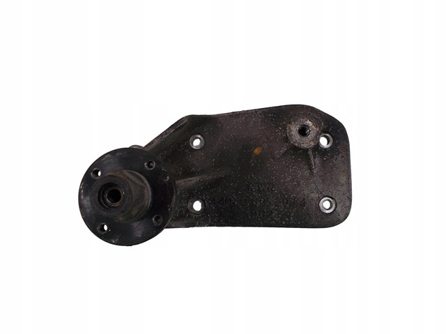 062121224 VAG кронштейн вискомуфты системы охлаждения опорный