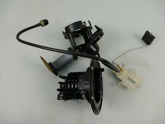 1714700690 Mercedes фильтр топливный