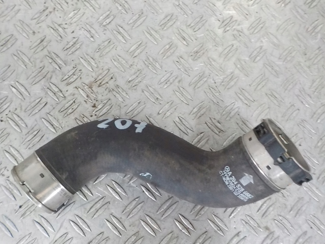 A2045286682 Mercedes шланг (патрубок интеркуллера правый)