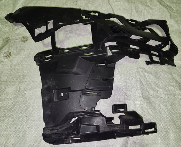 A2068857001 Mercedes mercedes a206 amg бампер перед 6 pdc