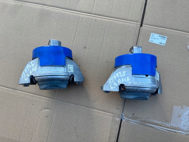 A2222402200 Mercedes подушка (опора двигателя правая 4matic s63 amg)