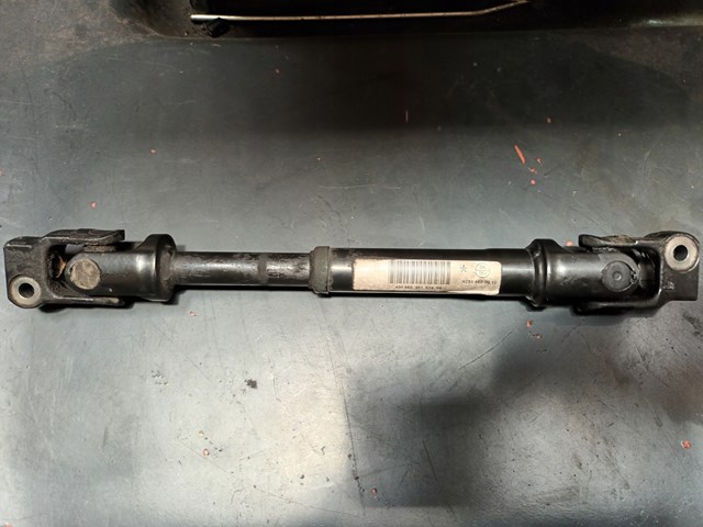 A2514600010 Mercedes вал рулевой колонки нижний