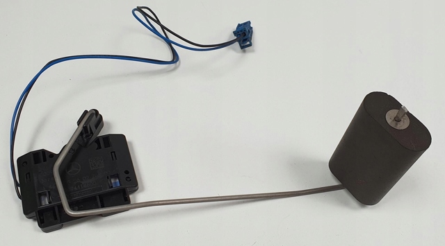 A4479052602 Mercedes датчик уровня топлива