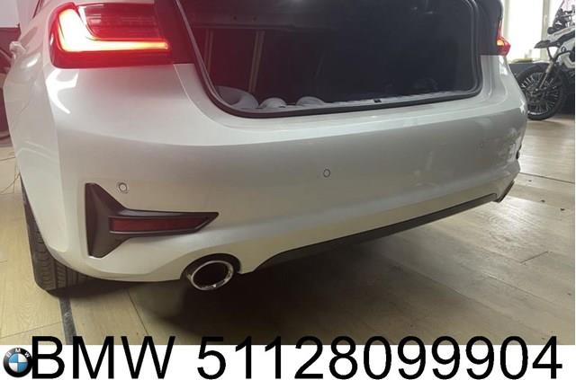 51128099904 BMW бампер зад голый под 6 парктронов 200 уо