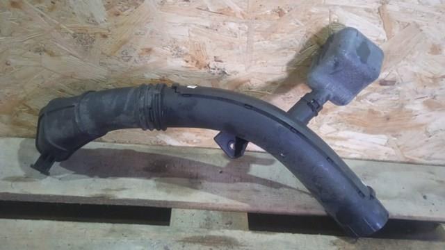 68247353AA Chrysler патрубок фильтра воздушного