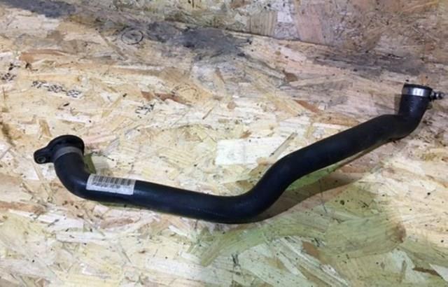 Водопроводная труба системы охлаждения на BMW X5 (E70)