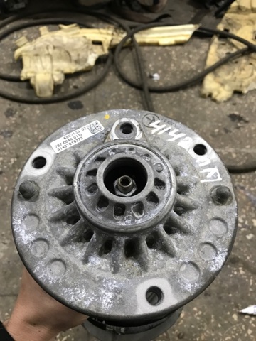 31305A3D513 BMW Опора амортизатора переднего