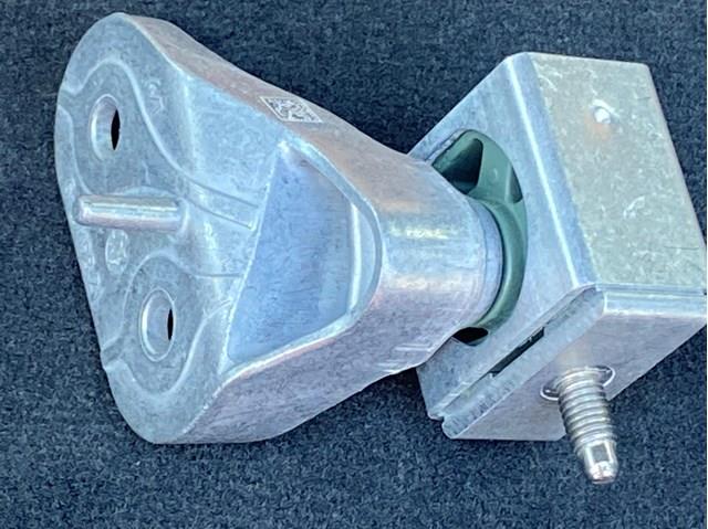 18308632096 BMW хомут крепл. приемной трубы к кпп