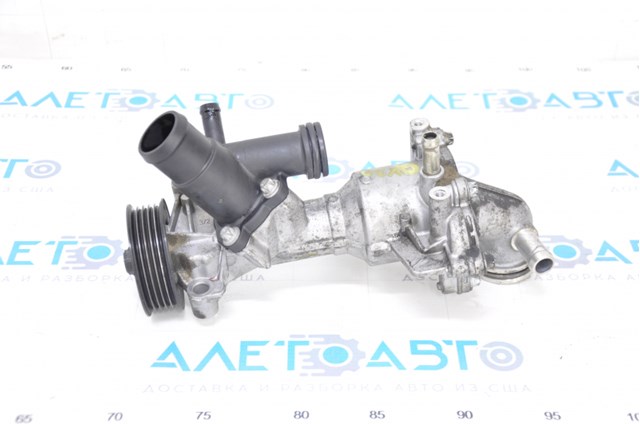 A2702000401 Mercedes помпа водяная