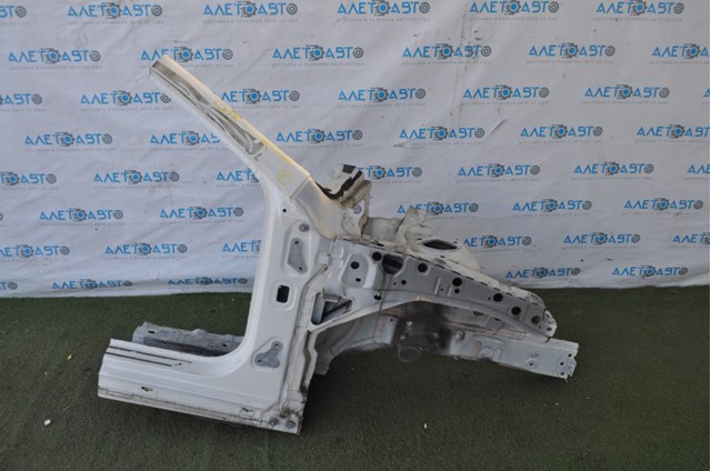 2466202000 Mercedes четверть передняя правая mercedes cla 14-19 белая