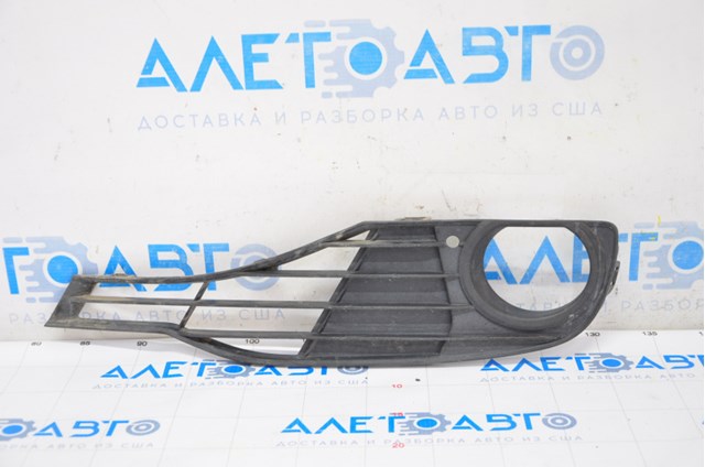 51117255369 BMW заглушка (решетка противотуманных фар бампера переднего