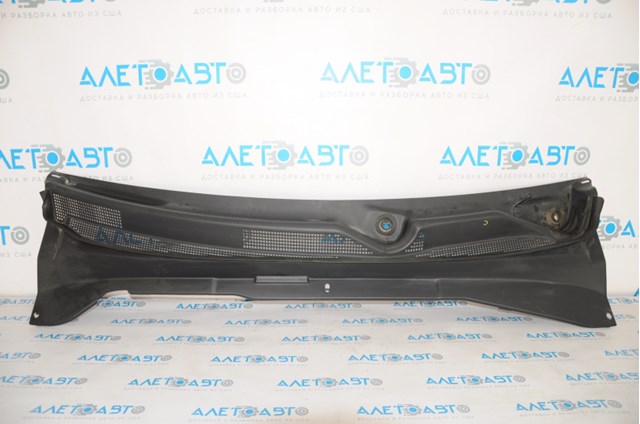 5UT09RXFAC Chrysler решетка дворников (пластик jeep compass 17-)