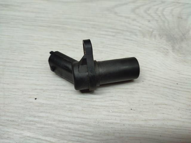 0281002662 Bosch датчик положения (оборотов коленвала)