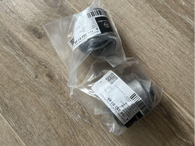 Сайлентблок задней тяги на Mercedes GL-Class (X166)