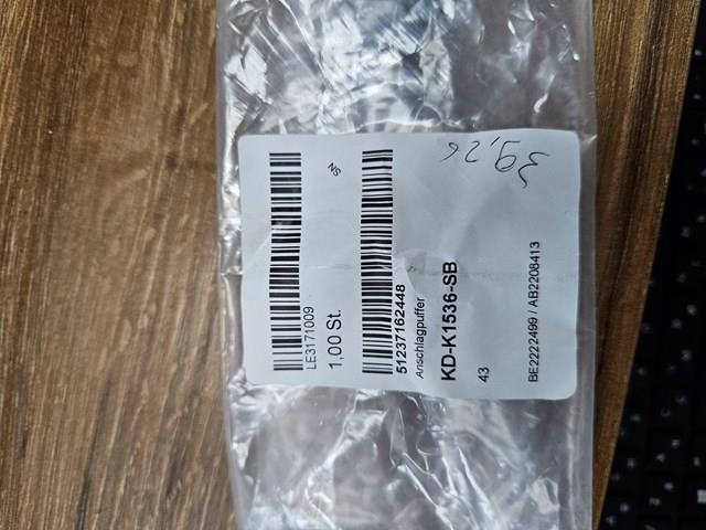 51237162448 BMW буфер (отбойник капота)