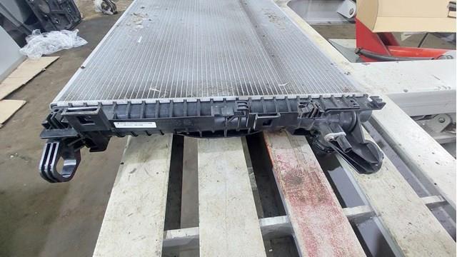 8W0121251H VAG радиатор охлаждения двигателя