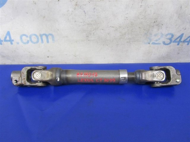 4526076010 Toyota вал рулевой колонки