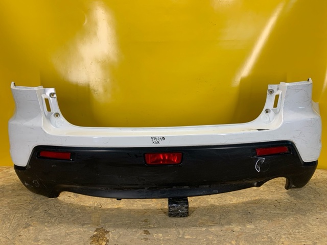 6410C027 Mitsubishi бампер задний