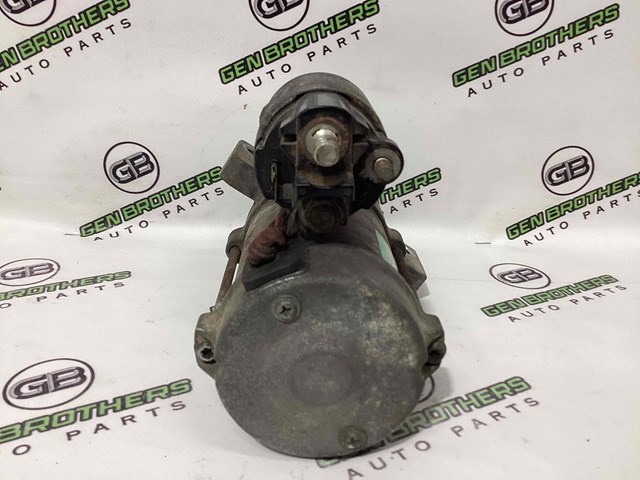 LR031028 Land Rover стартер