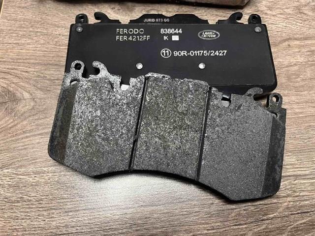 LR020362 Land Rover передние тормозные колодки