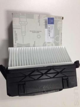 A6420942304 Mercedes повітряний фільтр двигуна (Левый)