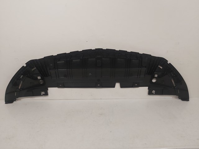 A1778854900 Mercedes панель бампера нижняя