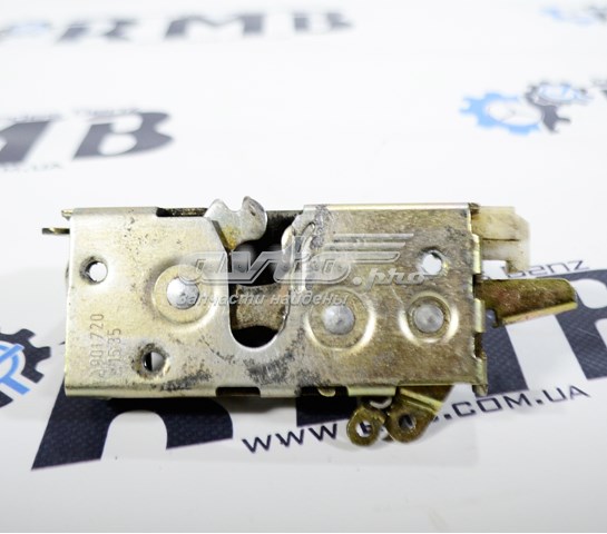 A9017200235 Mercedes замок передней двери правой