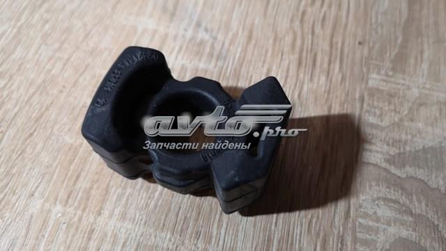 7P0121275 VAG кронштейн (подушка крепления радиатора нижний)