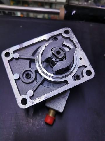 504019972 Iveco насос вакуумный