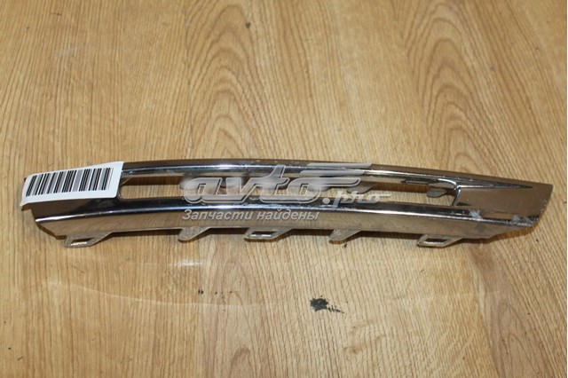 A1668845422 Mercedes накладка бампера переднего правая