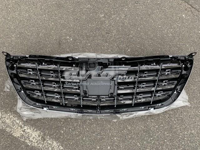 22288025009040 Mercedes решетка радиатора