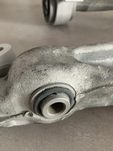 31360644 Volvo заменено на 32381879