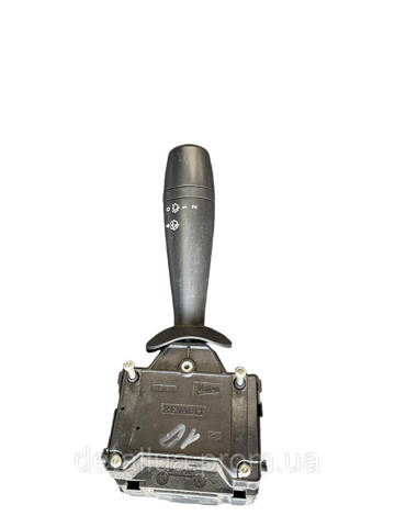 8201168003 Renault (RVI) Переключатель подрулевой правый