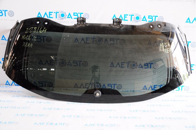 681050E070 Toyota стекло крышки багажника highlander 2013