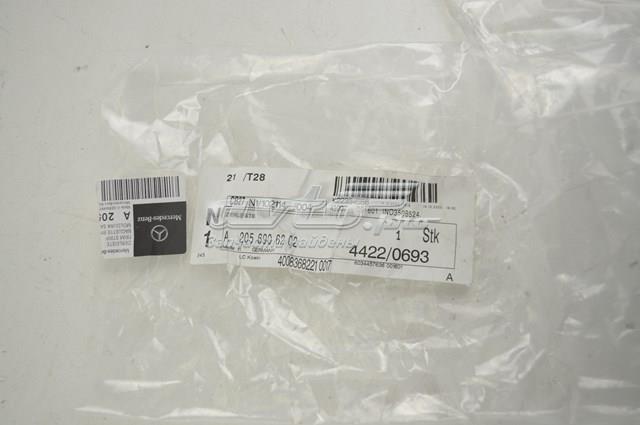 A2056906202 Mercedes | Молдинг двери передней правой A 205 690 62 02 ...