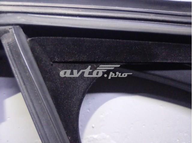 A2227250225 Mercedes направляющая стекла передняя правая